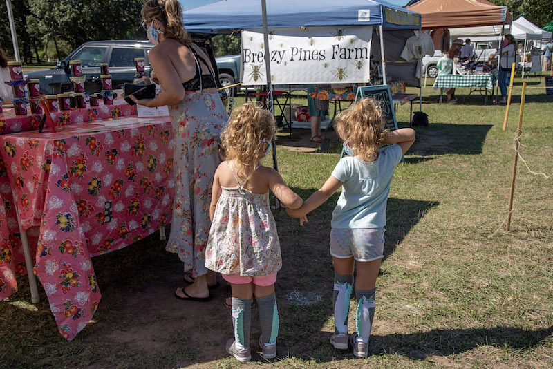 Vineyard Gazette | West Tisbury select board | Selectmen Delay Vote One ...