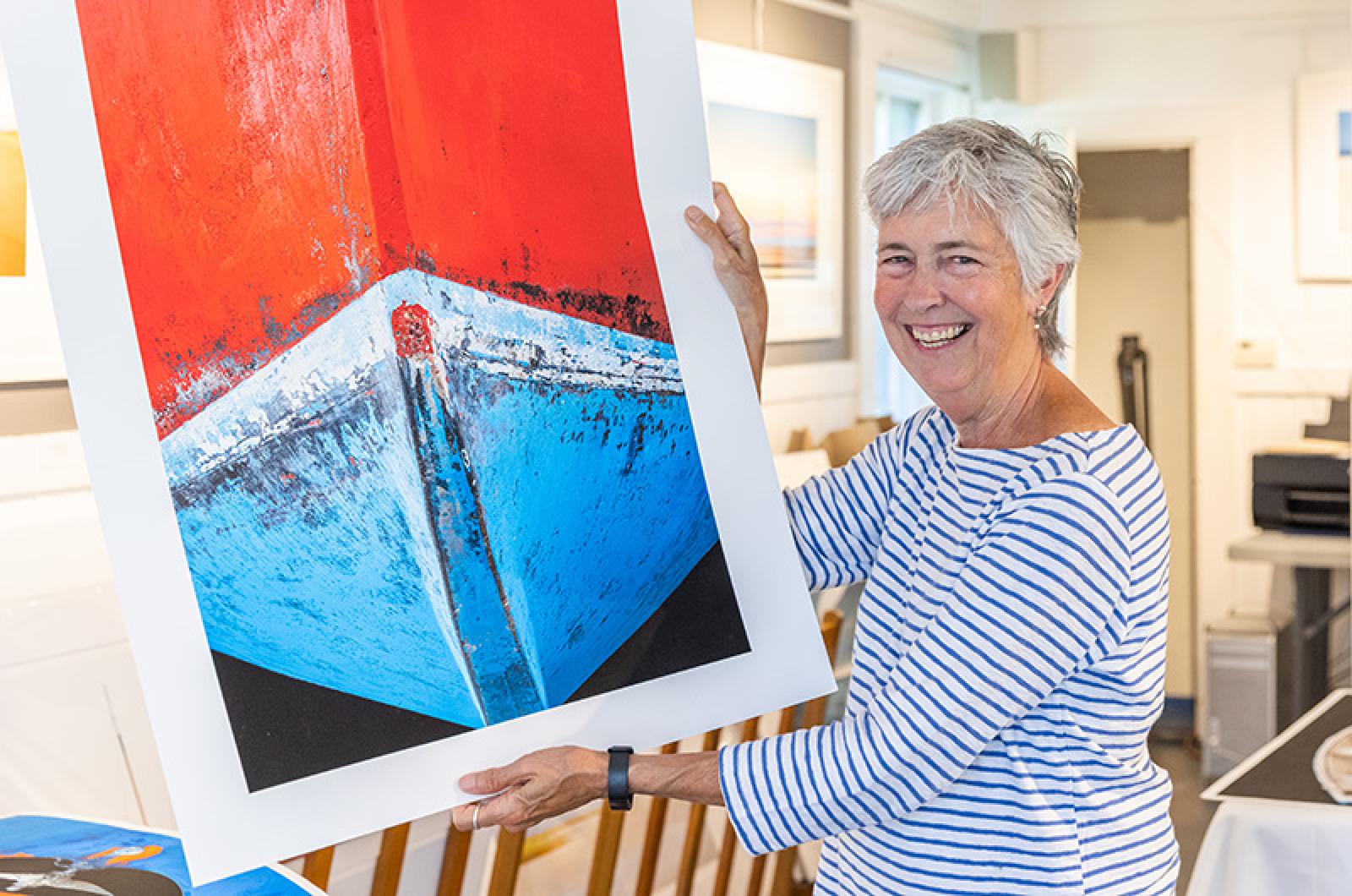 Vineyard Gazette | | SailMV Presents Walter Cronkite Award to Alison Shaw